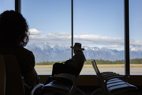 Canadian Rockies International Airport (YXC)